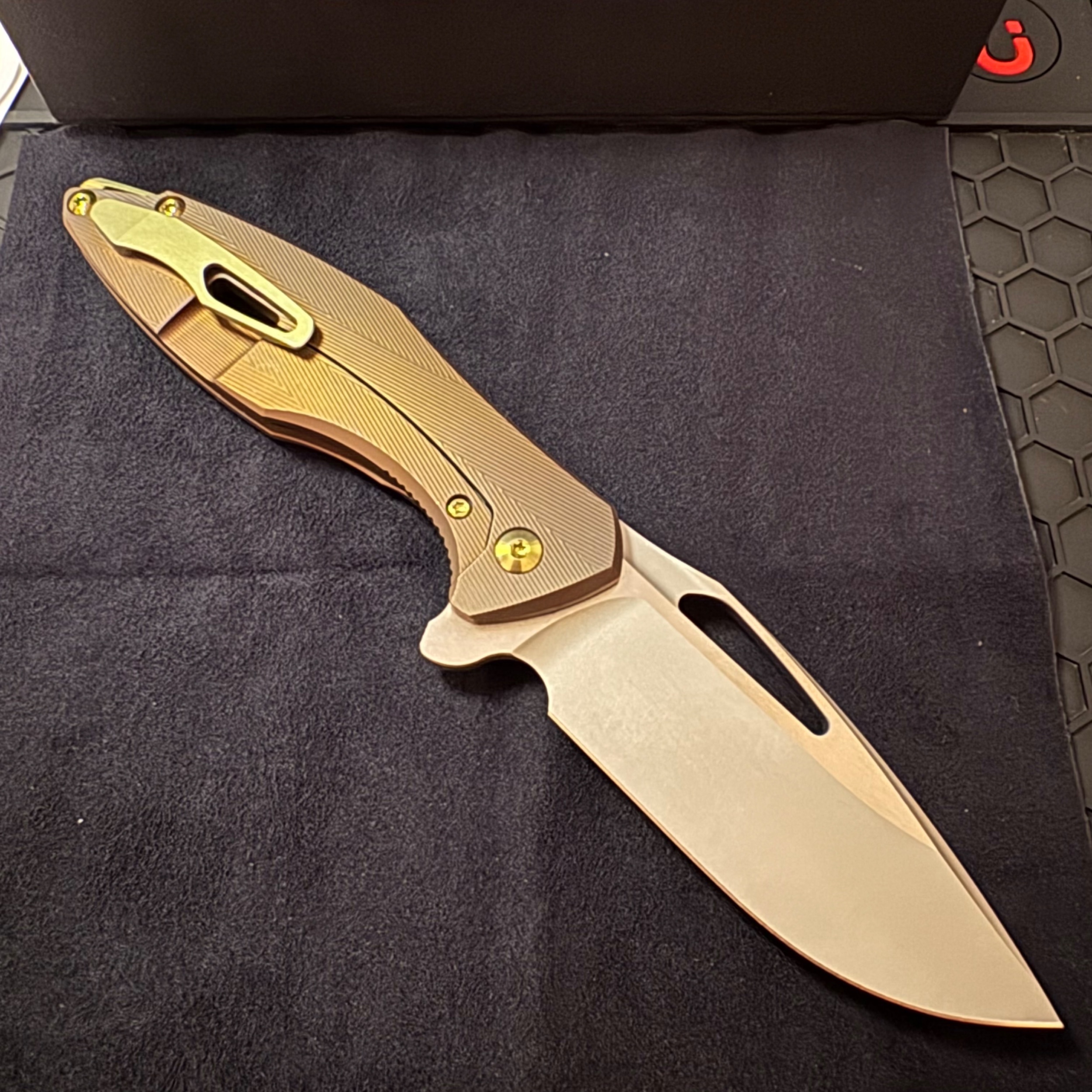 Bladebinge - Koenig Arius Gen4 Patterned