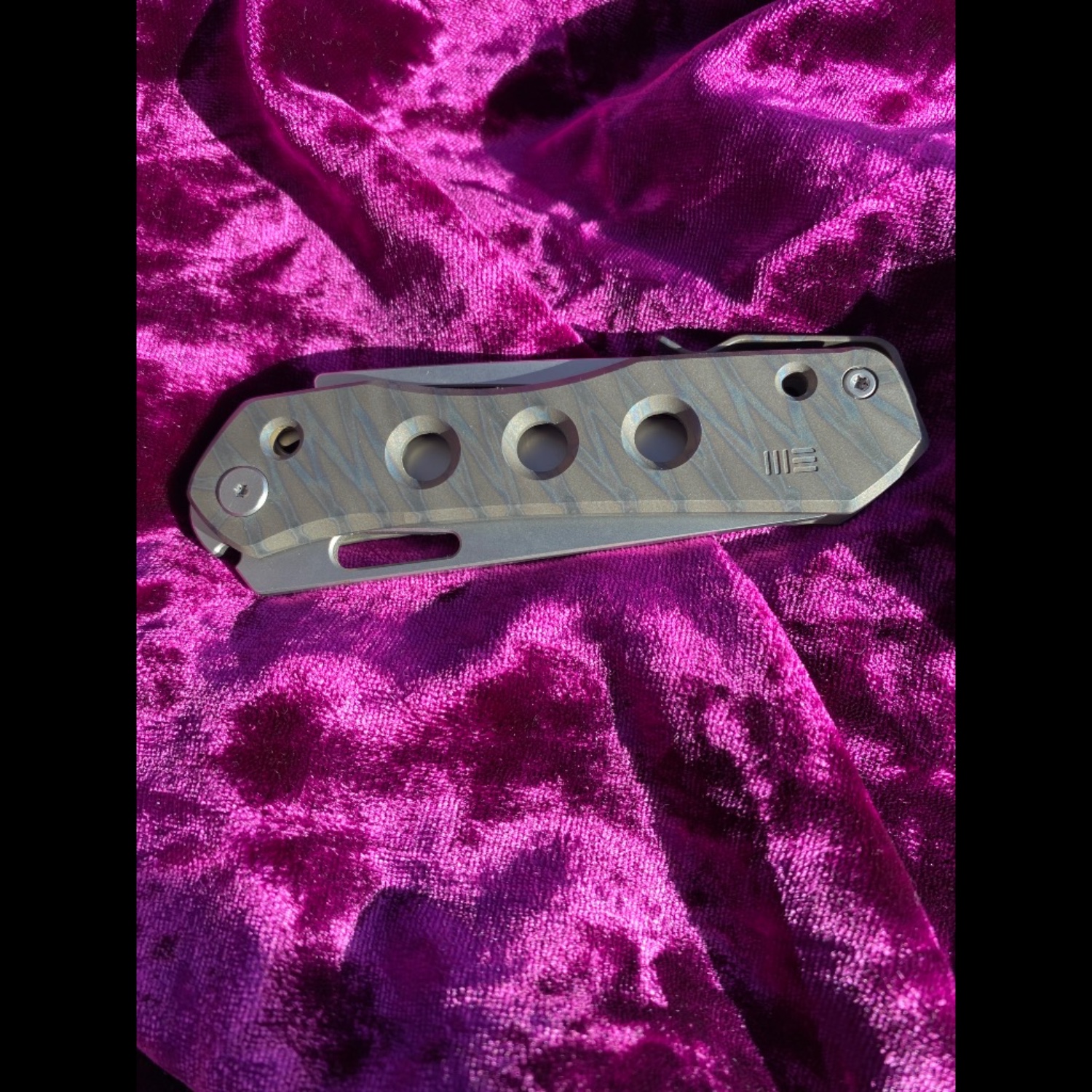 Bladebinge - $277.50 NEW! WE VISION R FOLDING KNIFE TIGER STRIPE FLAMED ...