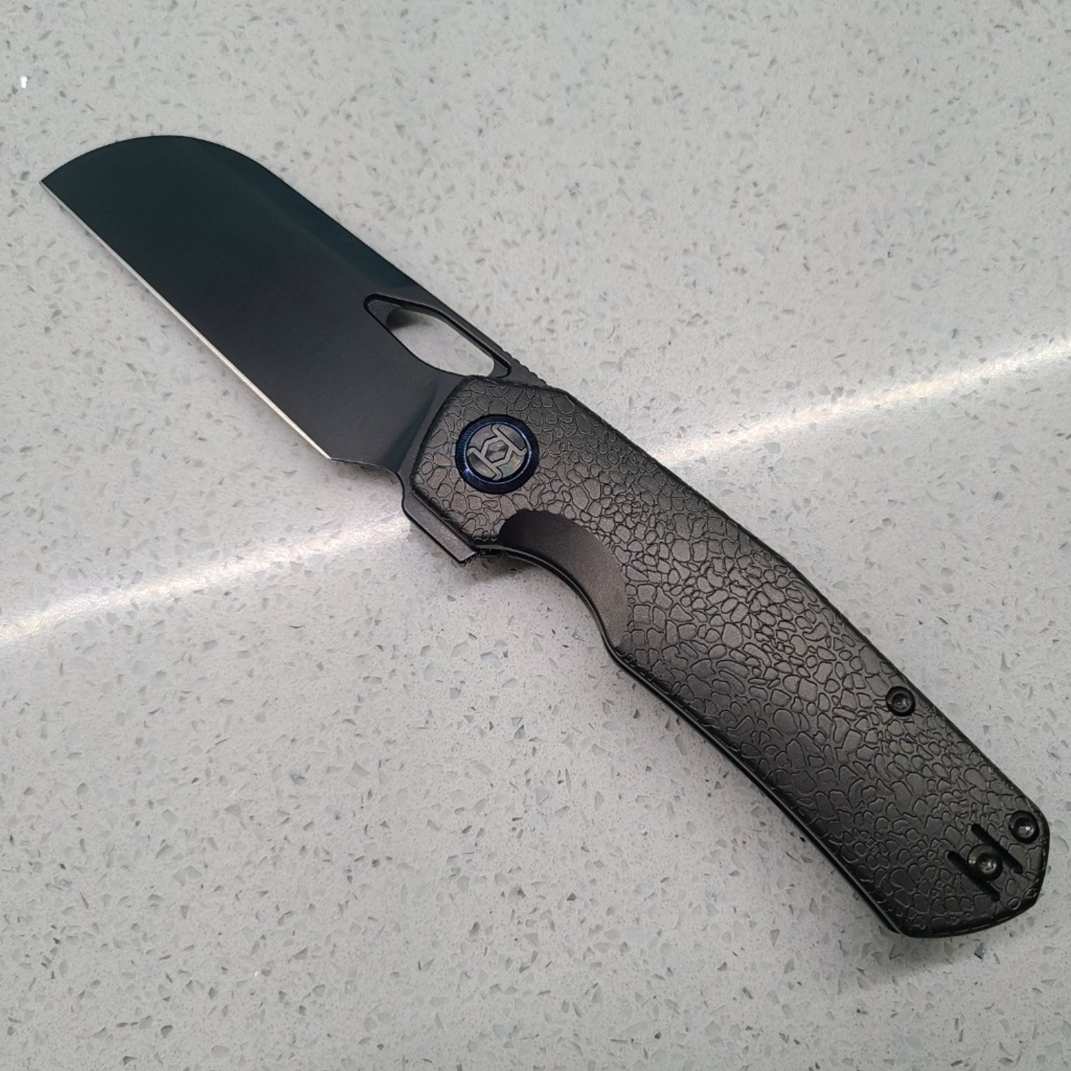 Bladebinge - Kunwu S-Tao II {Cantaloupe Texture, full black DLC}