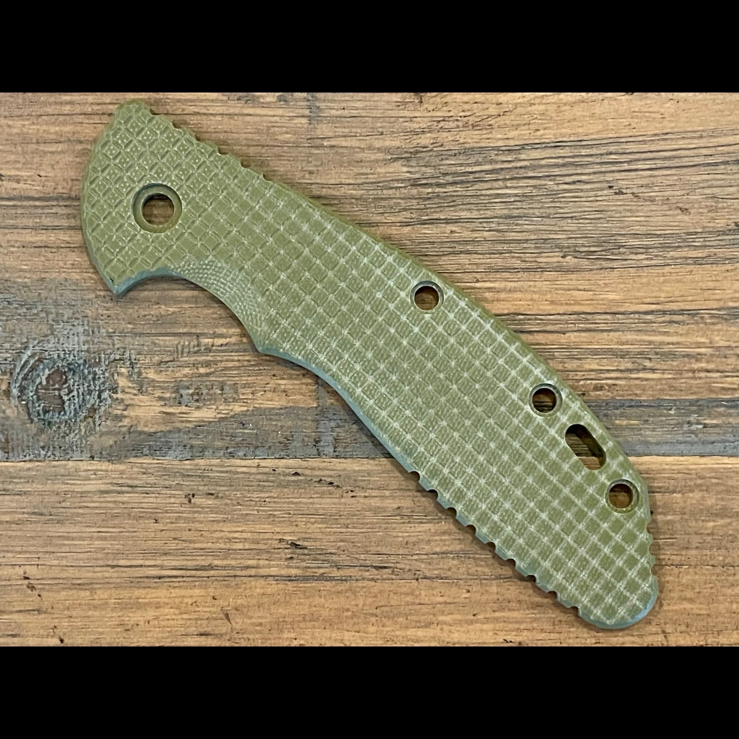 Bladebinge - Hinderer XM-24 Monkey Edge Frag Pattern G10 Scale