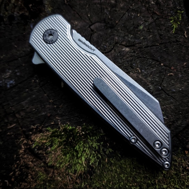 Bladebinge - American Blade Works Model 2 Titanium