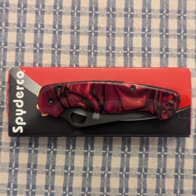Bladebinge - Spyderco Paramilitary 2 Red Kirinite Scales