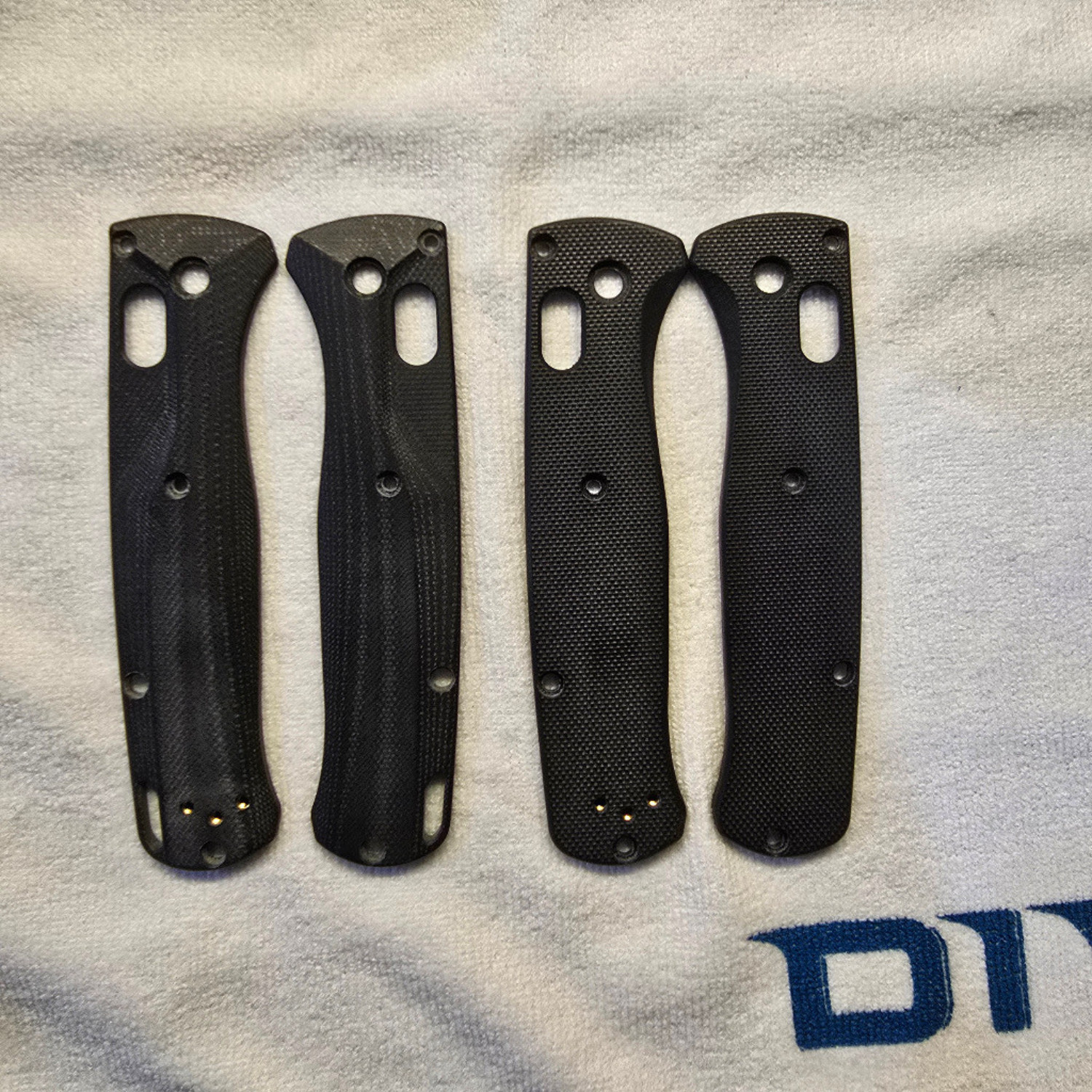 Bladebinge - Benchmade Bugout Flytanium Scales Crossfade and Original G10