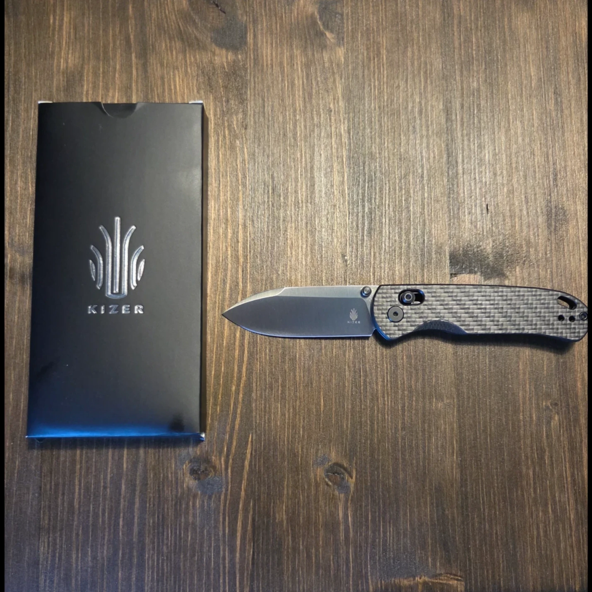Bladebinge - Kizer Drop Bear Clutch Lock Knife Carbon Fiber, Nitro-V ...